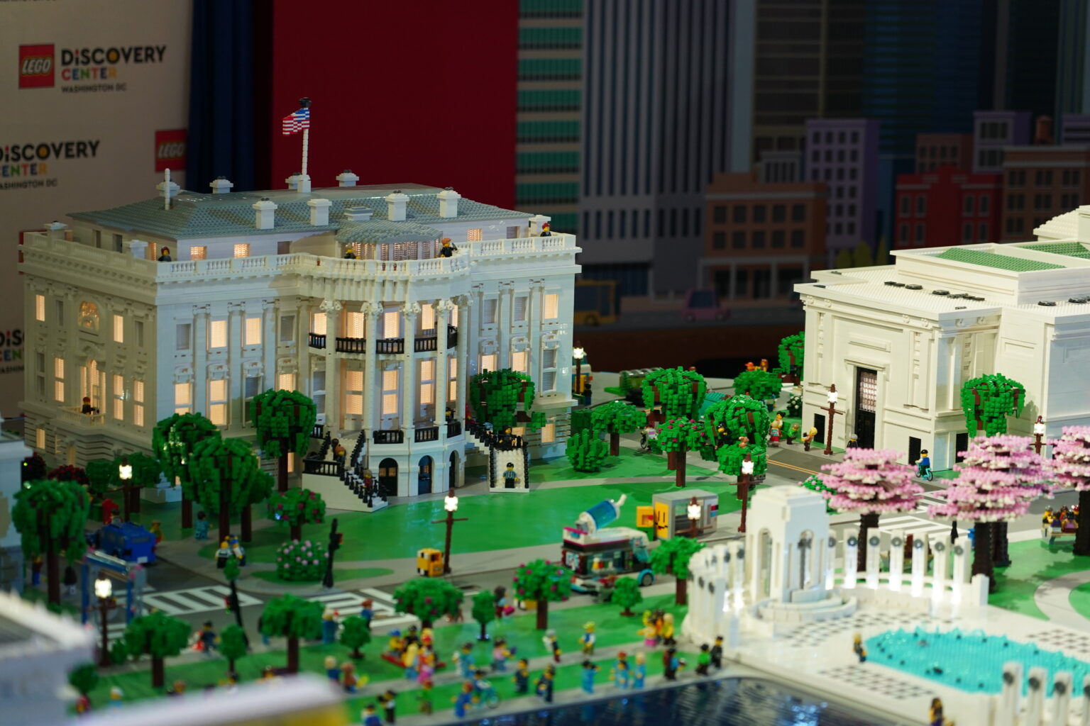 LEGO Discovery Center Washington, D.C. Unveils Mini World Ahead Of ...