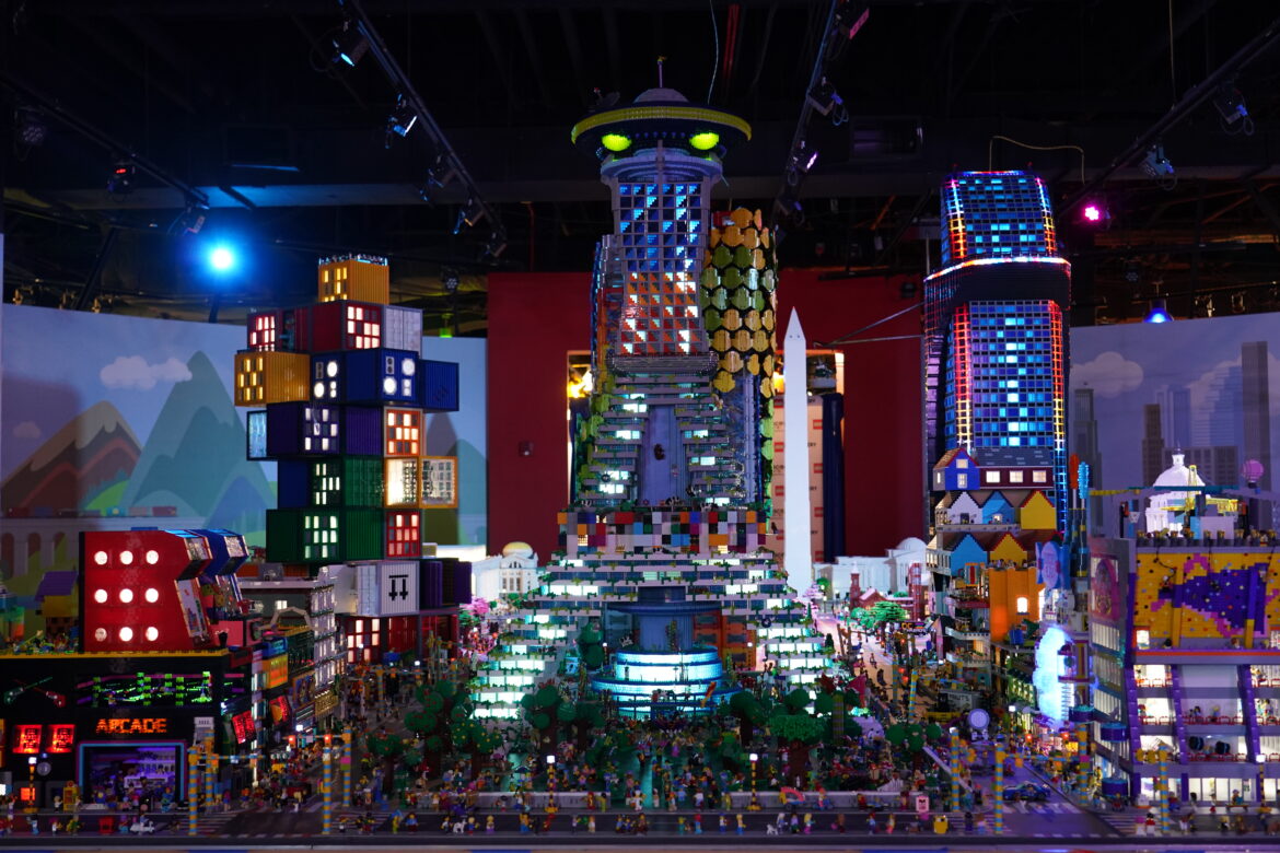 LEGO Discovery Center Washington, D.C. Unveils Mini World Ahead Of ...