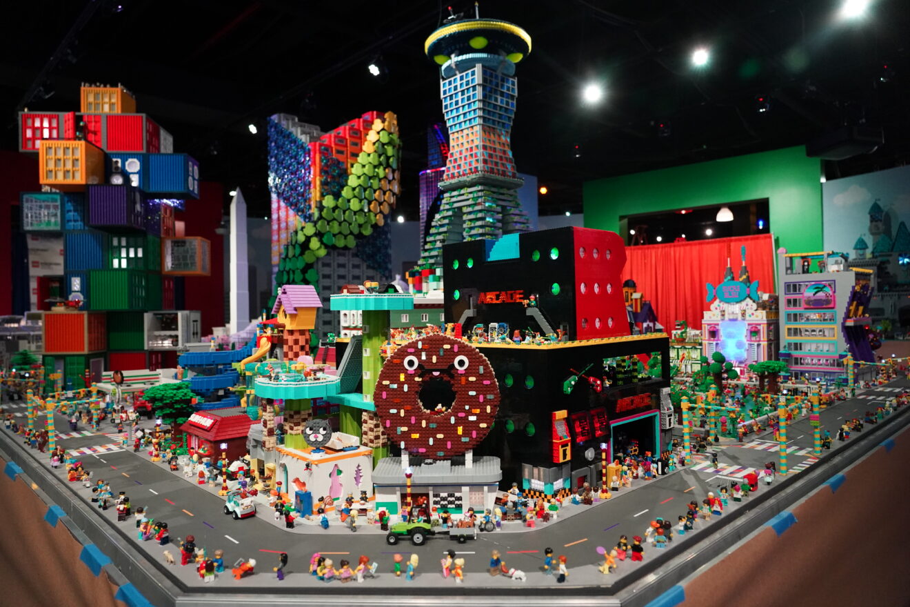 LEGO Discovery Center Washington, D.C. Unveils Mini World Ahead Of ...
