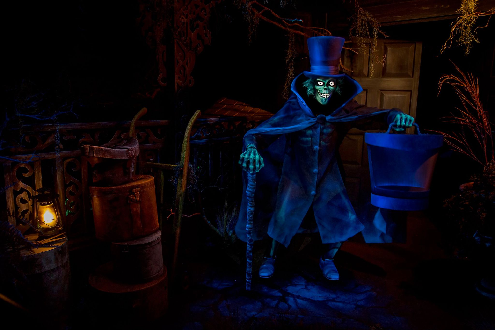 New Haunted Mansion Hatbox Ghost Sipper Coming To Disneyland Chip New Haunted Mansion Hatbox Ghost Sipper Coming To Disneyland Chip