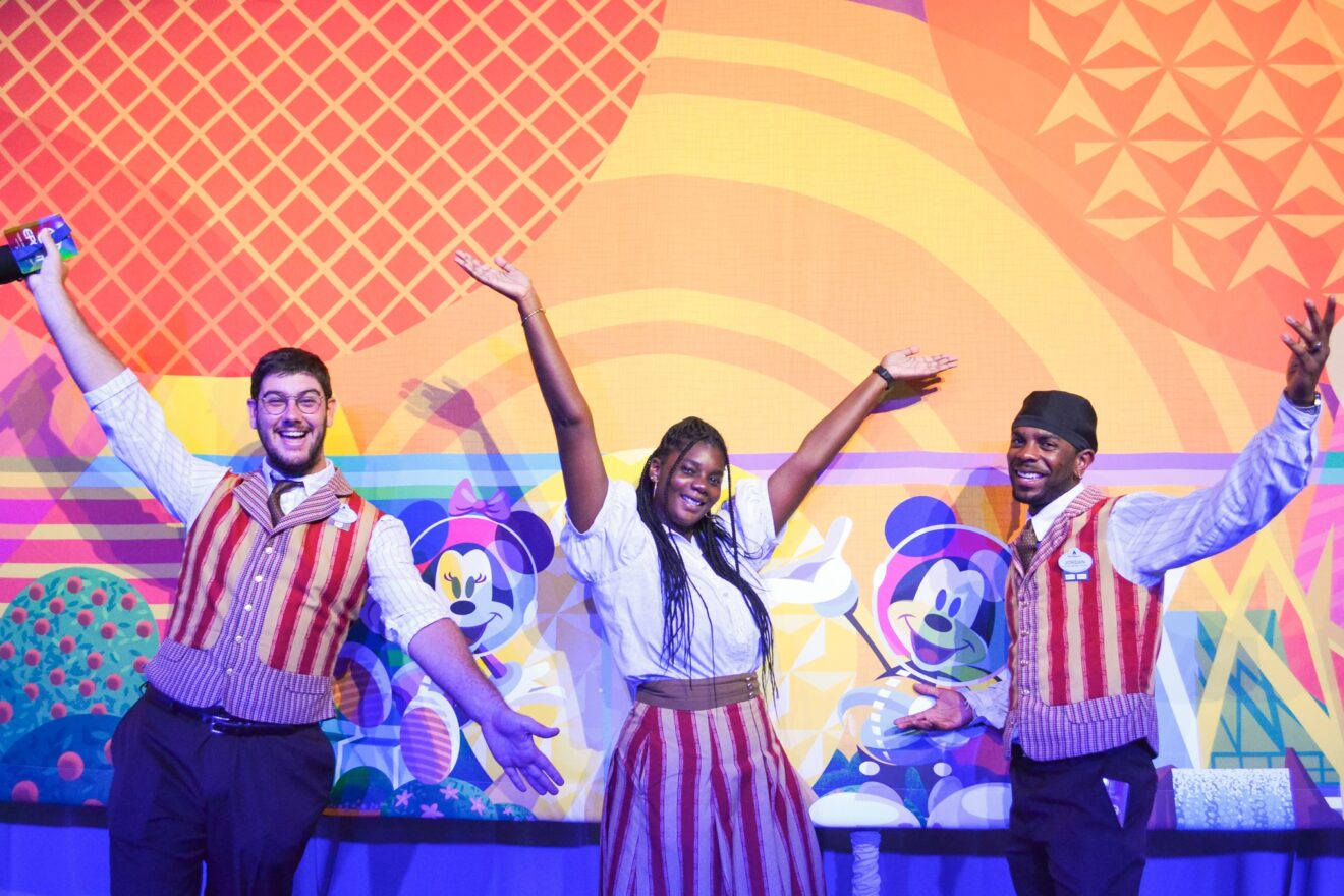 EPCOT Cast Members get First Look at CommuniCore Hall Mural from EPCOT ...