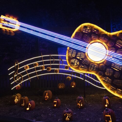 Dollywood Harvest Festival Begins Today Through October 30th | Chip and ...