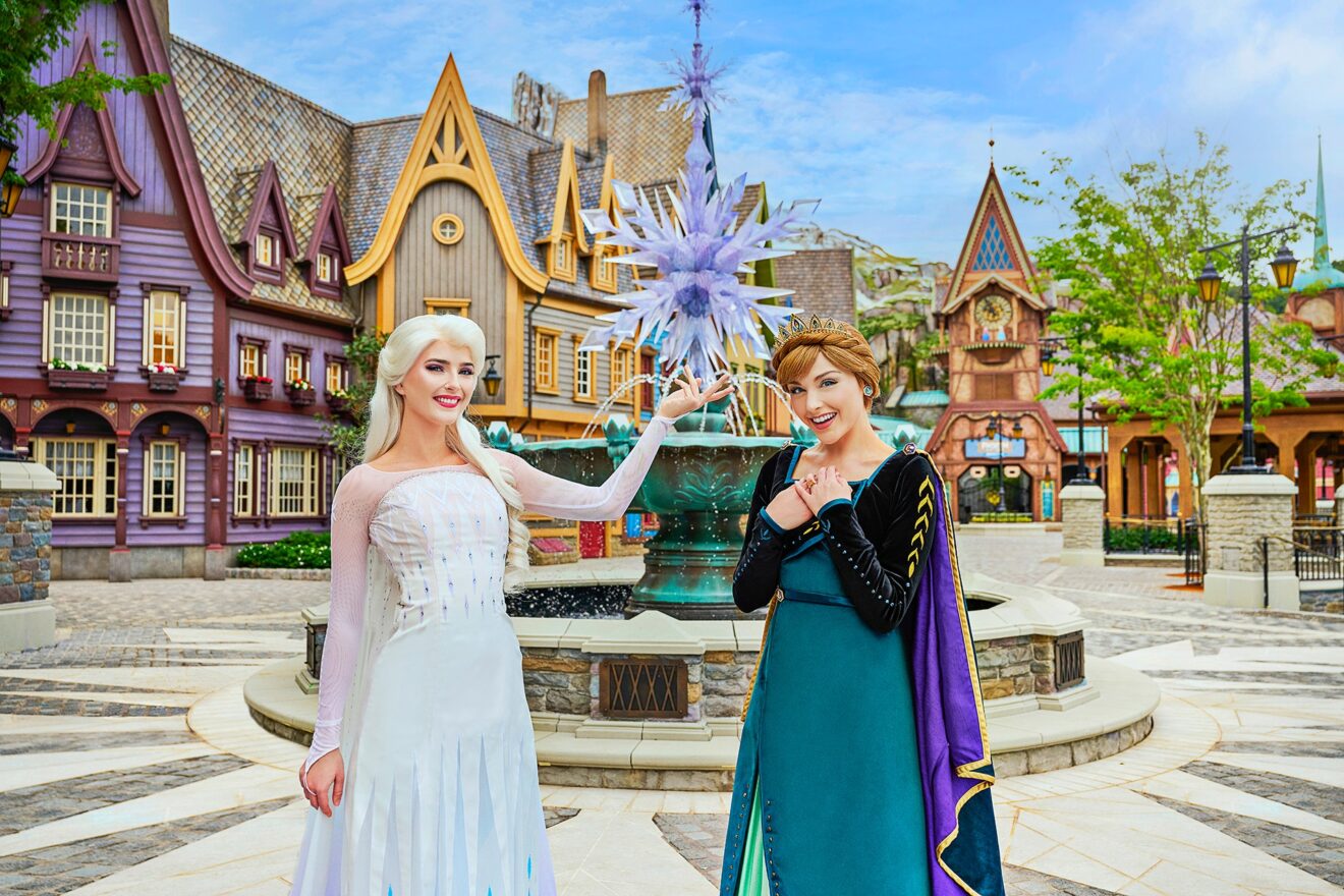 First Look Inside World of Frozen Opening in Hong Kong Disneyland on ...