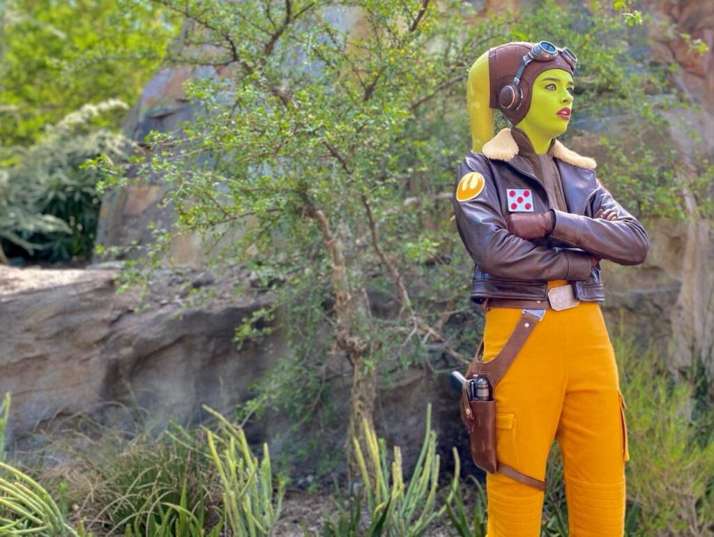 Hera and Chopper Meet and Greet Debut at Galaxy's Edge | Chip and Company