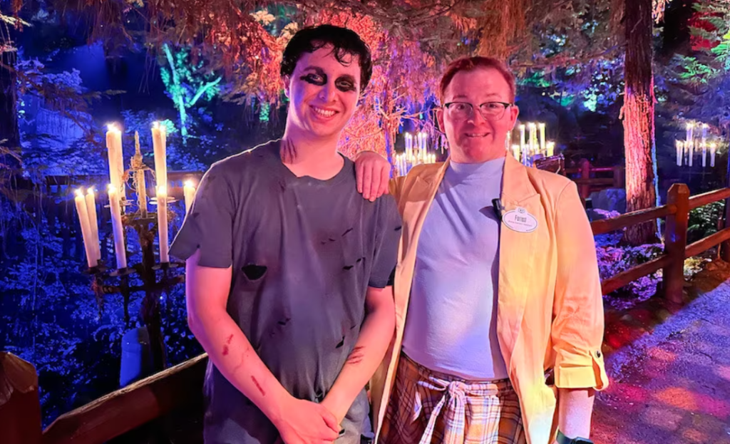 Disney Shares Look at Cast Member-Exclusive Scare Maze at Disneyland ...