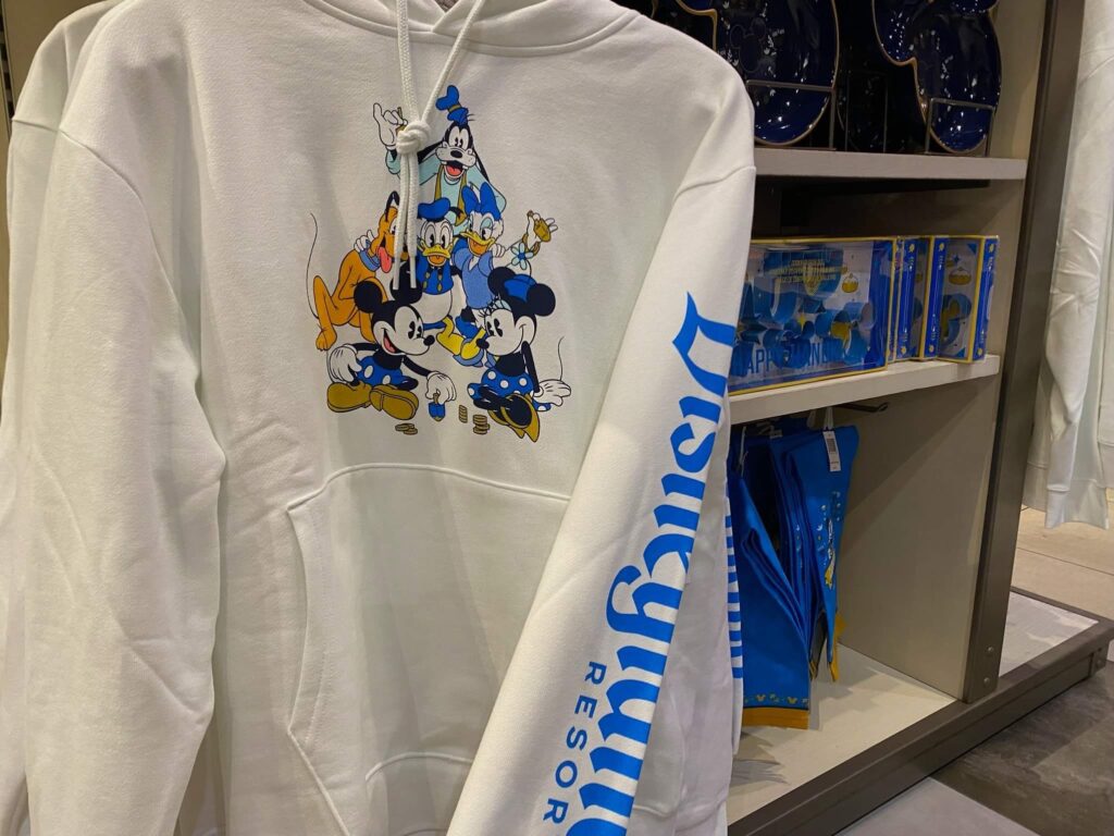 New Disney Hanukkah Collection Available At World Of Disney! | Chip and ...