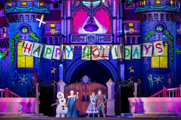 First Look: Opening night of Frozen Holiday Surprise in the Magic ...
