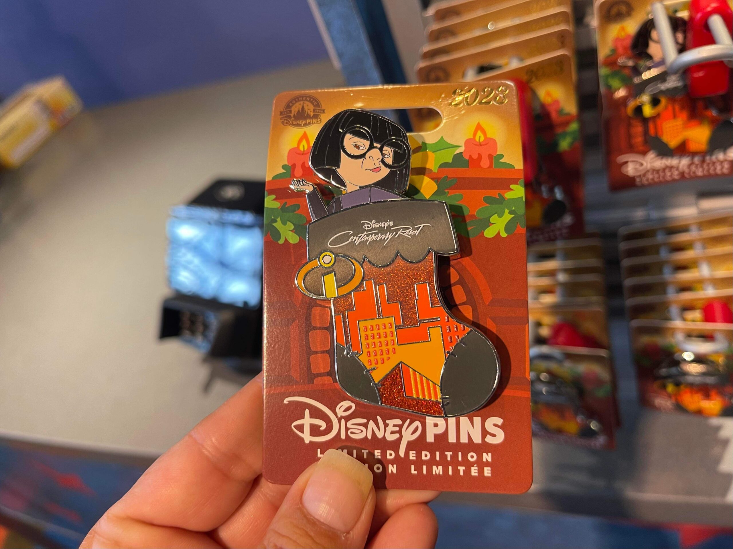 New Disney Holiday Pins Debut At The Walt Disney World Resorts! | Chip ...