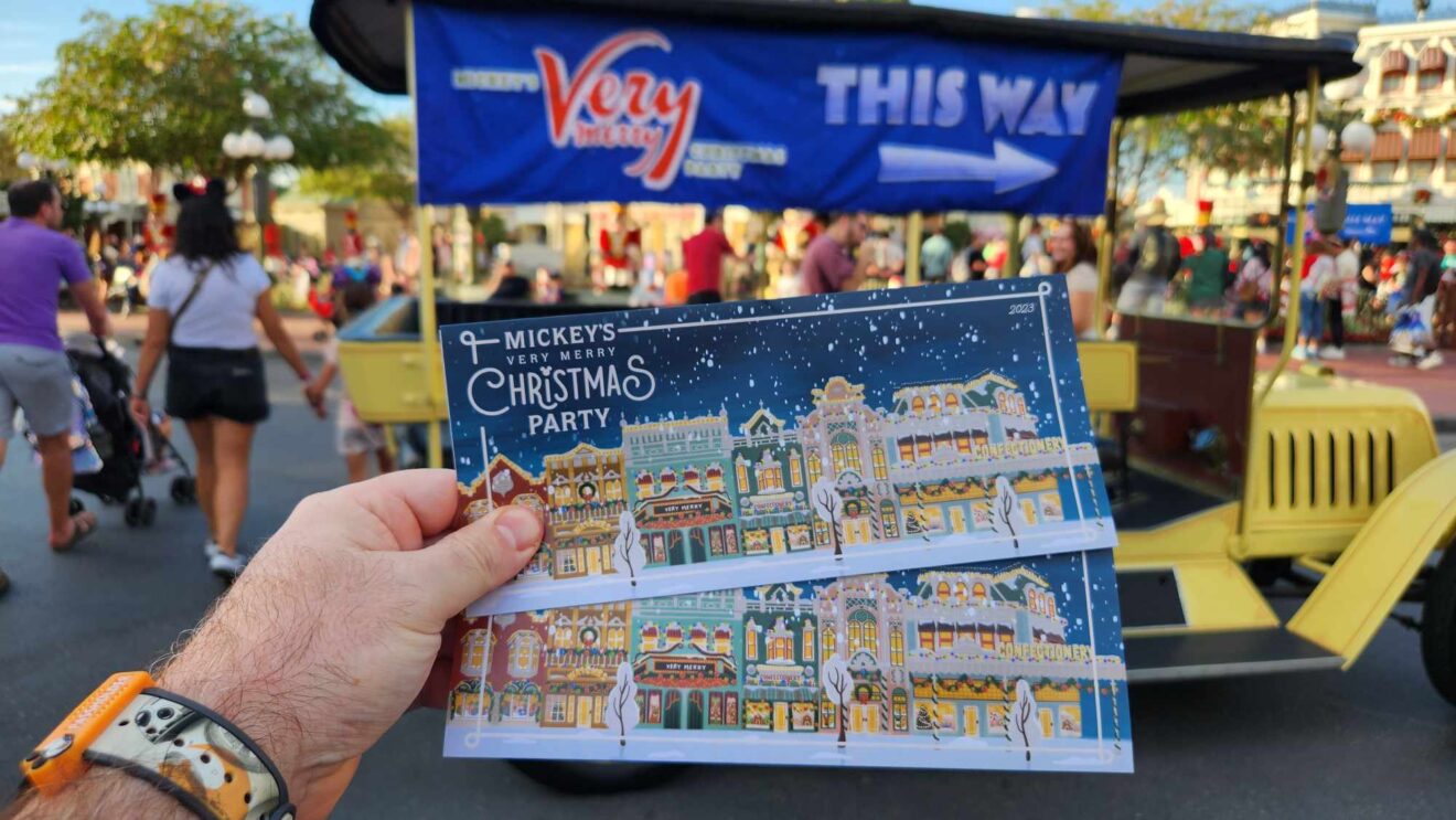 First Look at the 2023 Mickey's Very Merry Christmas Party Park Map ...