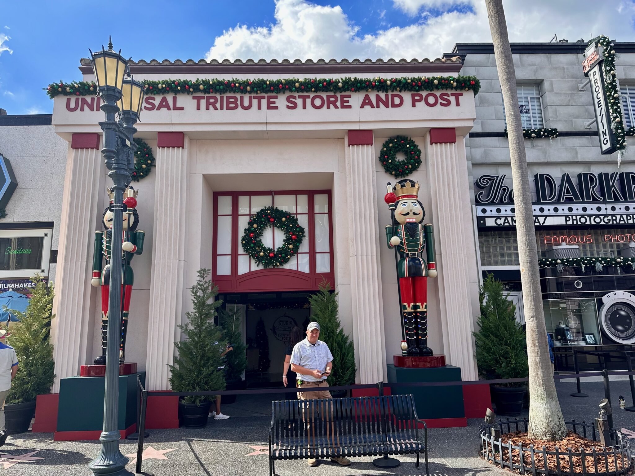 Universal Orlando Holiday Tribute Store is Now Open | Chip and Company