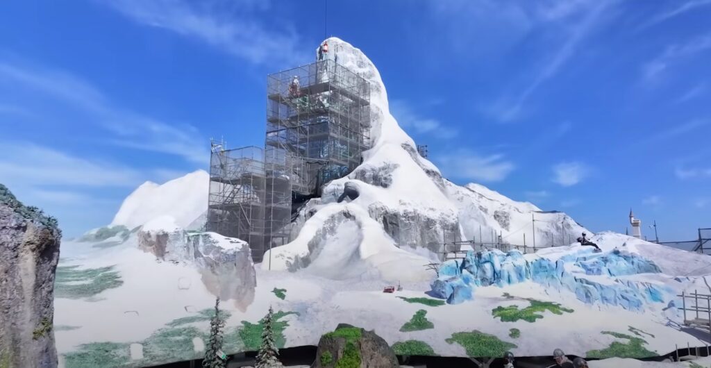 Tokyo DisneySea Shares Behind the Scenes Look at Construction of Elsa’s ...