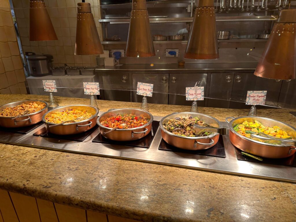 Goofy's Kitchen Holiday Dinner Buffet at the Disneyland Hotel | Chip ...