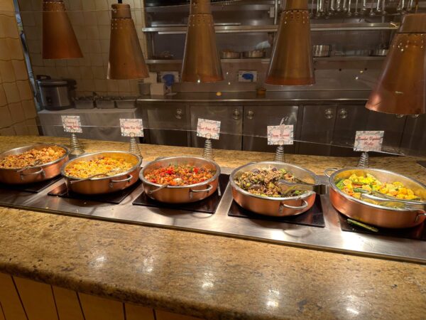 Goofy's Kitchen Holiday Dinner Buffet at the Disneyland Hotel | Chip ...