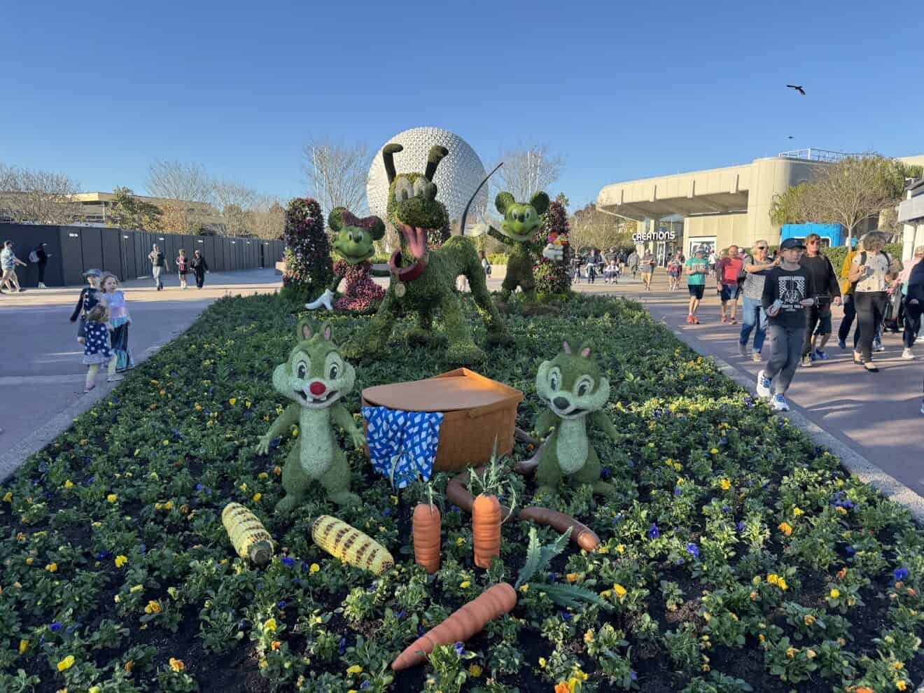 Chip & Dale Join Mickey, Minnie and Pluto at the EPCOT Flower & Garden ...