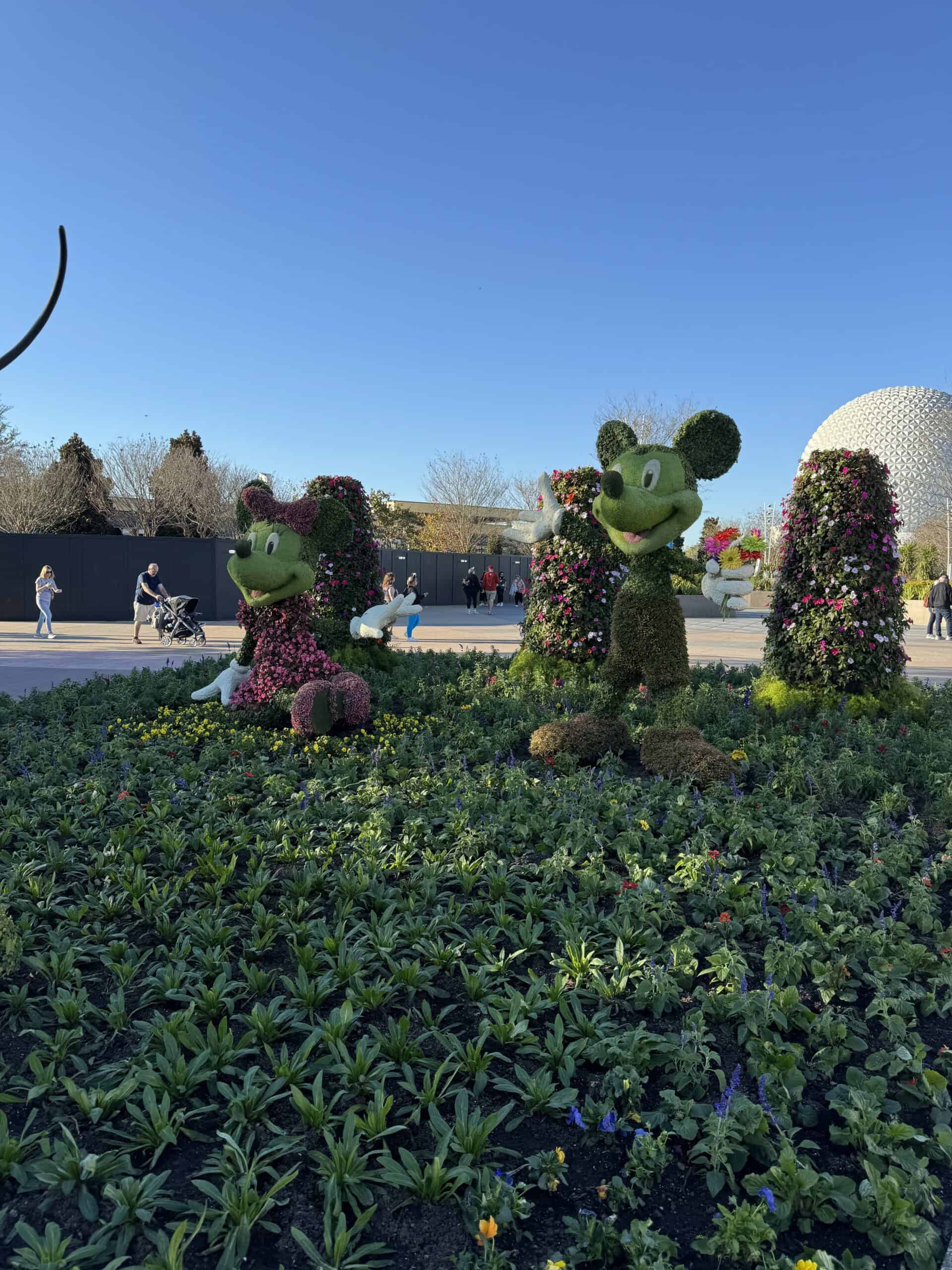 topiary-mickey