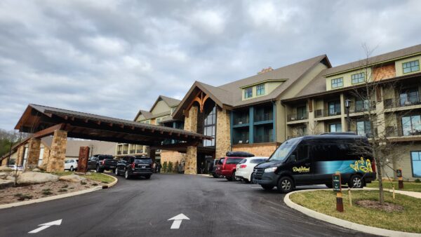 Dollywood Named Top Workplace in 2024 | Chip and Company