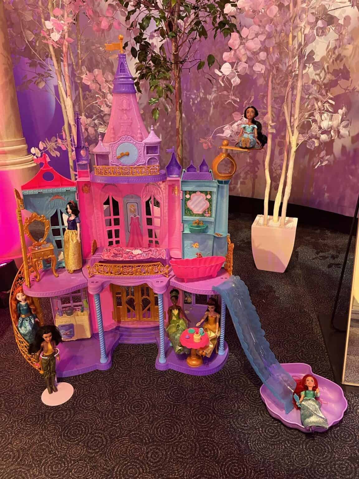 Creating Memories at the Disney Playhouse Creator Experience | Chip and ...