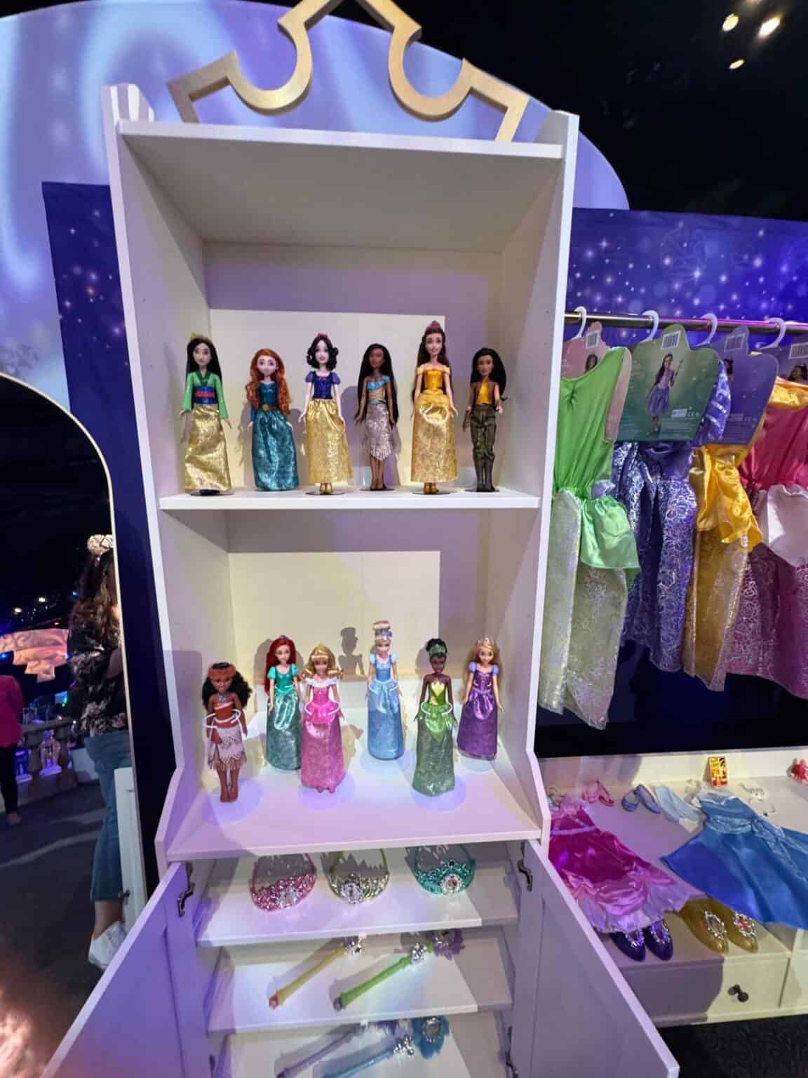 Creating Memories at the Disney Playhouse Creator Experience | Chip and ...