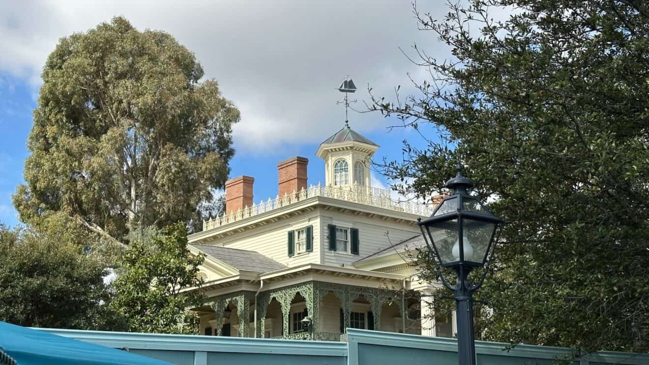 Walls Up around the Haunted Mansion as Construction Begins | Chip and ...