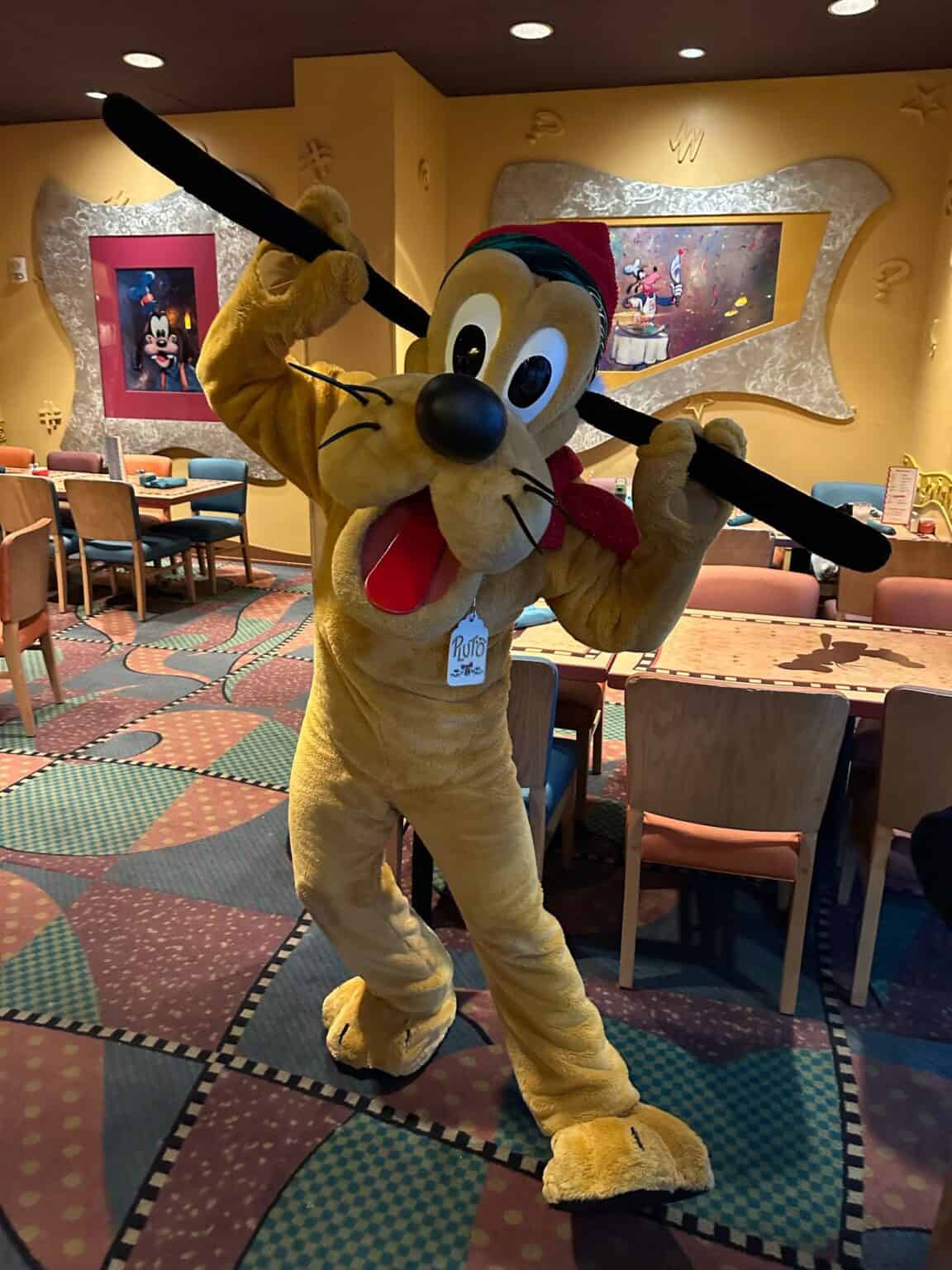 Goofy’s Kitchen Debuting NEW Springtime Buffet | Chip and Company