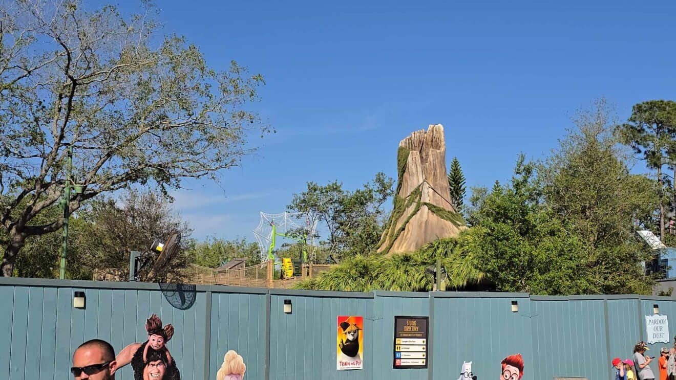 TrollerCoaster Testing in DreamWorls Land at Universal Studios | Chip ...