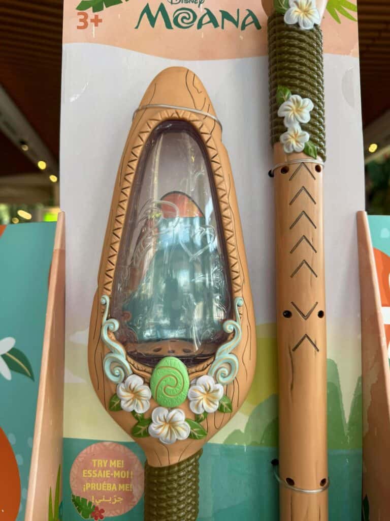 Set Sail Across The Ocean With This Moana Musical Oar! | Chip and Company