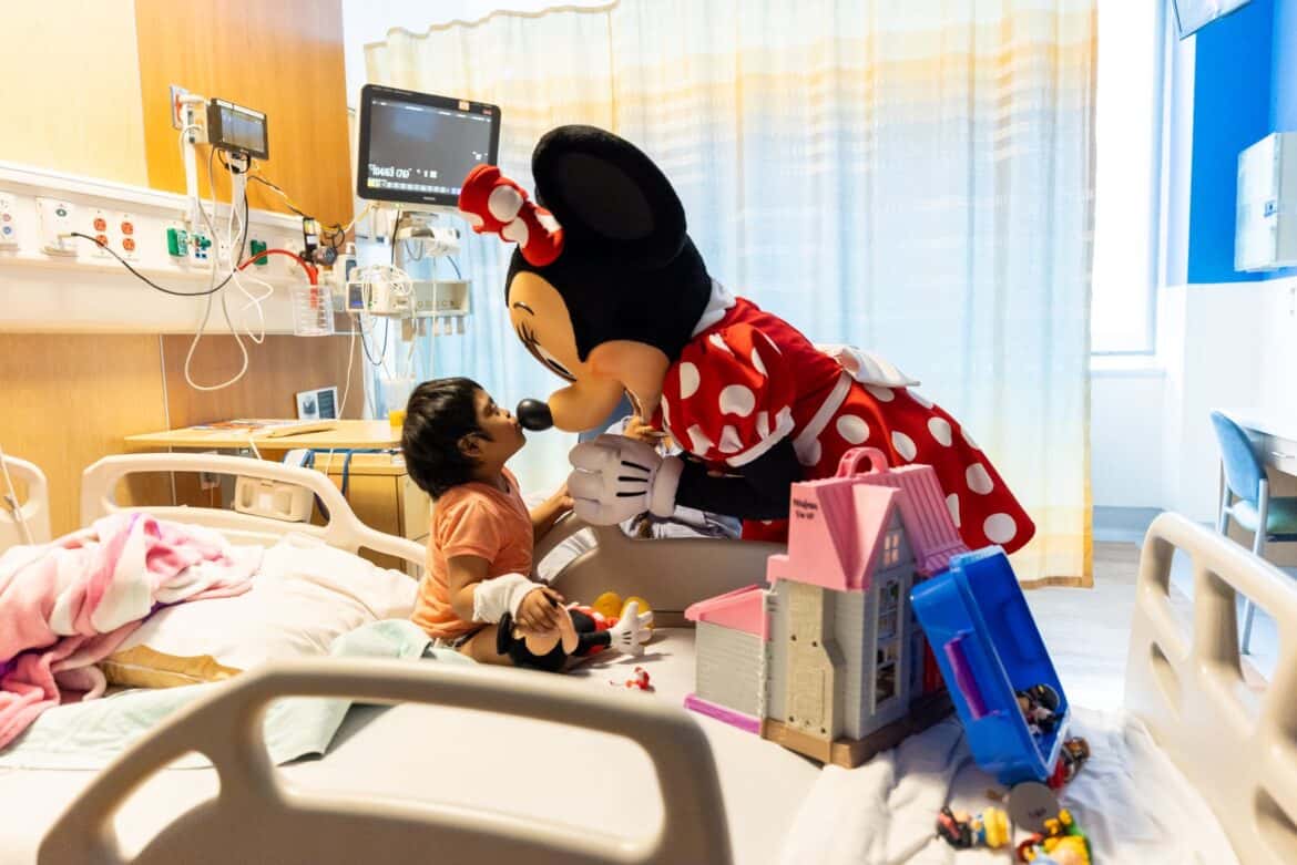 Mickey and Minnie Deliver Joy at Children’s Hospital of Orange County ...