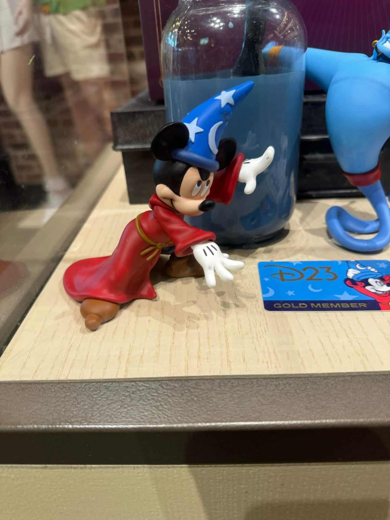 D23 Unveils Enchanting 2024 D23 Gold Member Collector Set Now Available ...