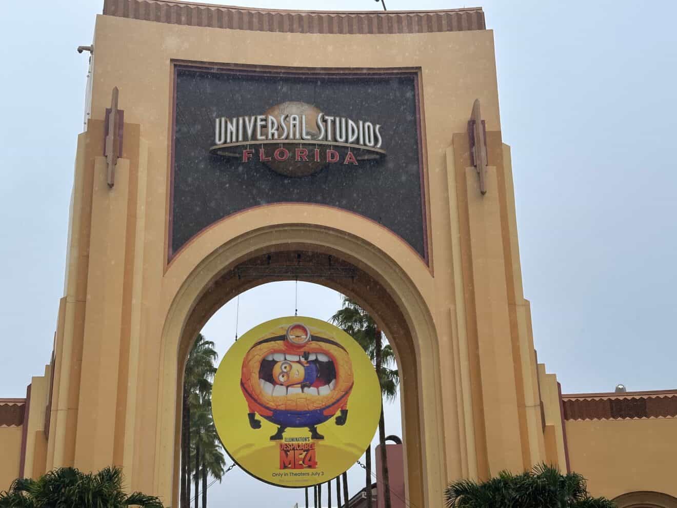 New Despicable Me 4 Minion Medallion Up Now at Universal Studios ...