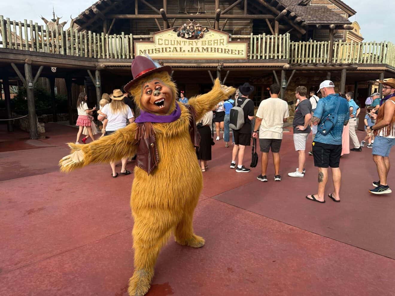Country Bears Debut New Looks in Musical Jamboree Meet-and-Greet | Chip ...