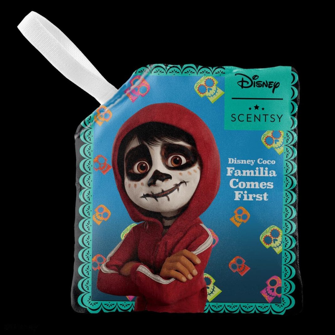 Disney & Scentsy Partner Up for new 2024 Harvest Collection | Chip and ...