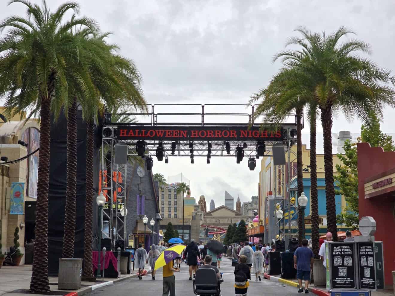 Halloween Horror Nights Sets Descend on Universal Studios Ushering in a ...