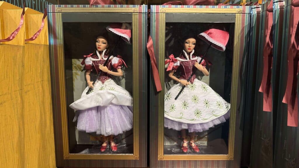 A Haunting Beauty: The Haunted Mansion Sarah Sally Slater Doll Now at ...