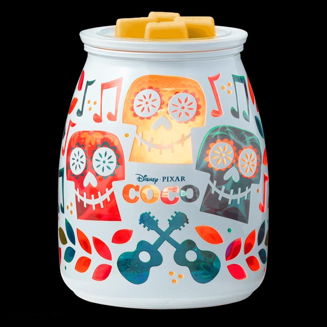 Disney & Scentsy Partner Up for new 2024 Harvest Collection | Chip and ...
