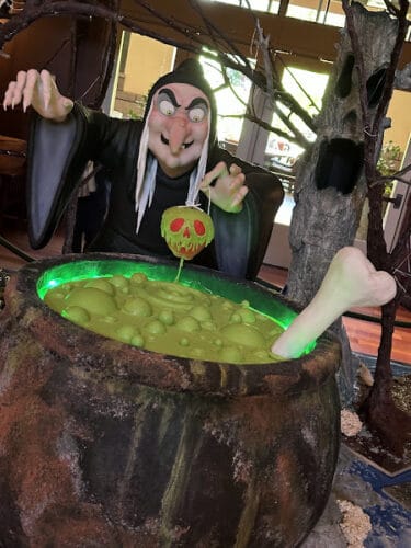 Snow White Poison Apple Halloween Display at Disney's Grand California ...