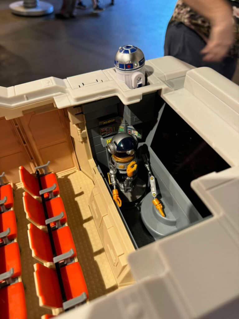The Star Tours StarSpeeder3000 Playset Landed At Hollywood Studios ...