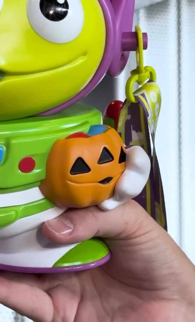 New Halloween Alien Sipper Coming to Disney World & Disneyland | Chip ...