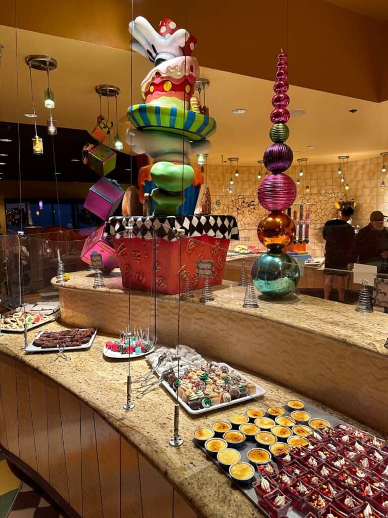 Goofy’s Kitchen at Disneyland Hotel Celebrates the Holidays | Chip and ...