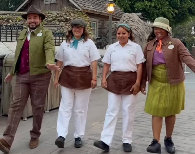 First Look at Disneyland's Bayou Country Cast Member Costumes | Chip ...