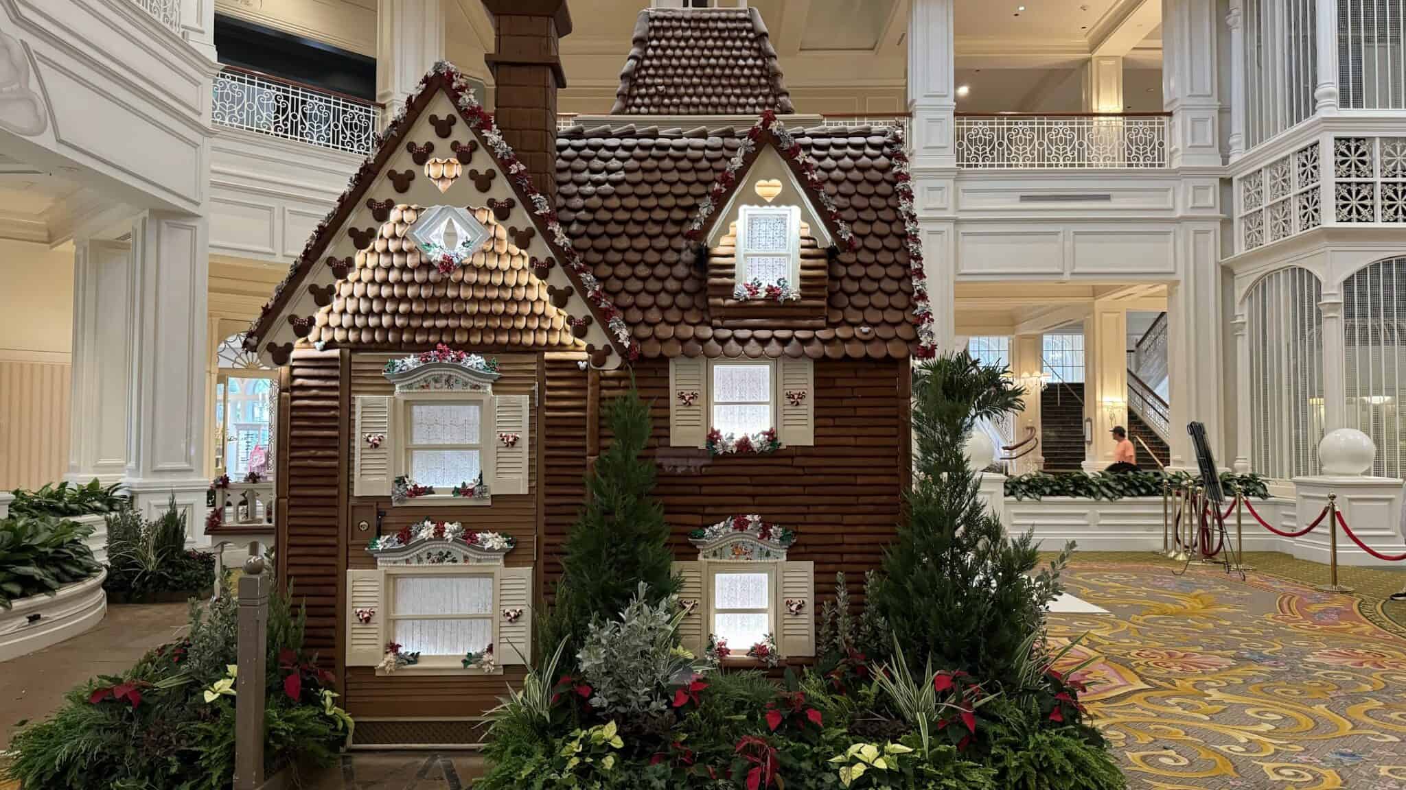 2024 Gingerbread House is Now Complete at Disney's Grand Floridian ...