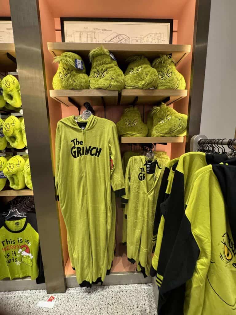 Grinch Christmas Merch Arrived to Universal Orlando Resort! | Chip and ...