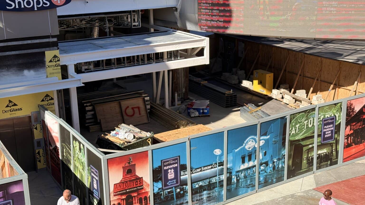 Universal Studios Store Expansion Construction Update for November 2024 ...