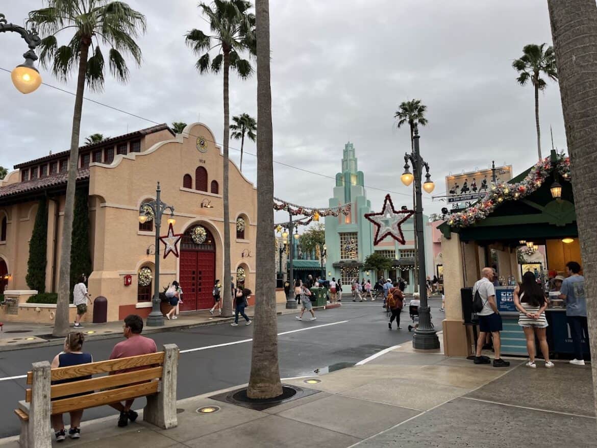 Giant Christmas Tree and More Holiday Decorations Arrive at Hollywood ...