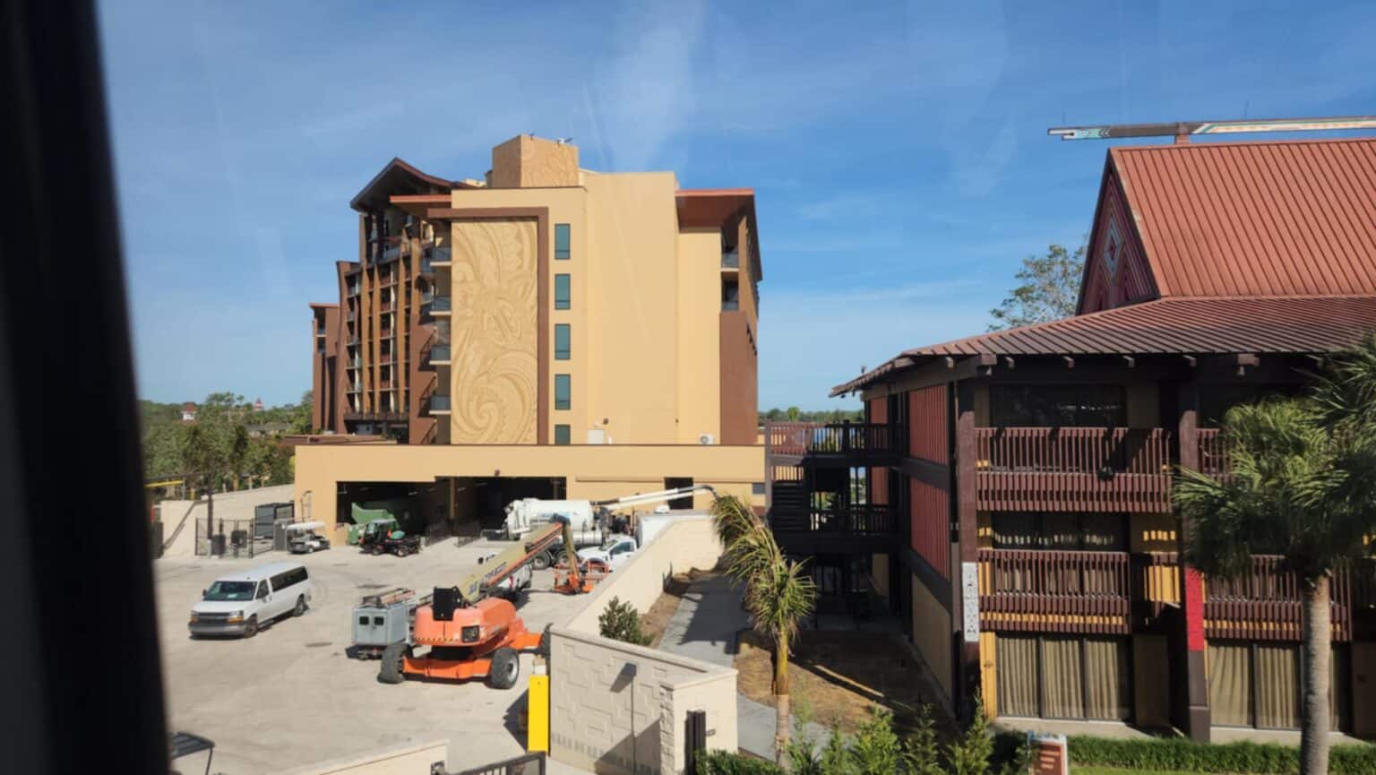 DVC Island Tower at Disney's Polynesian Village Resort Construction ...