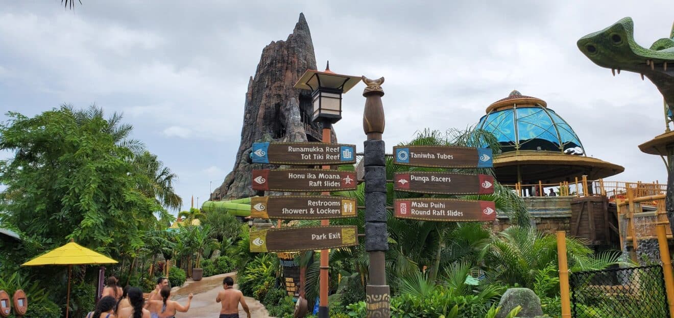 Universal Launches First Nighttime Event at Volcano Bay Water Park This ...