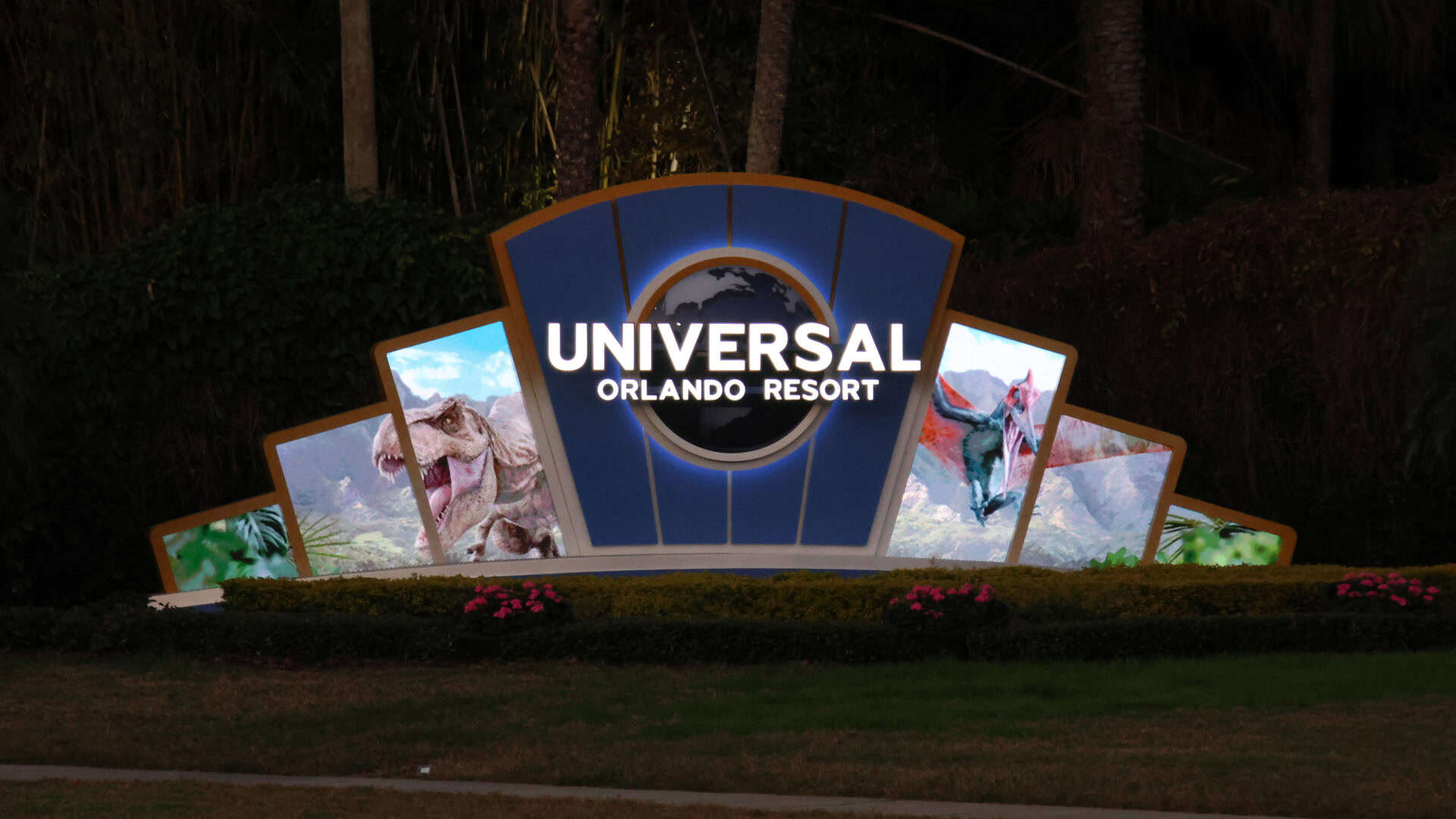 First Look at Animation Loop for NEW Universal Orlando Marquee | Chip ...