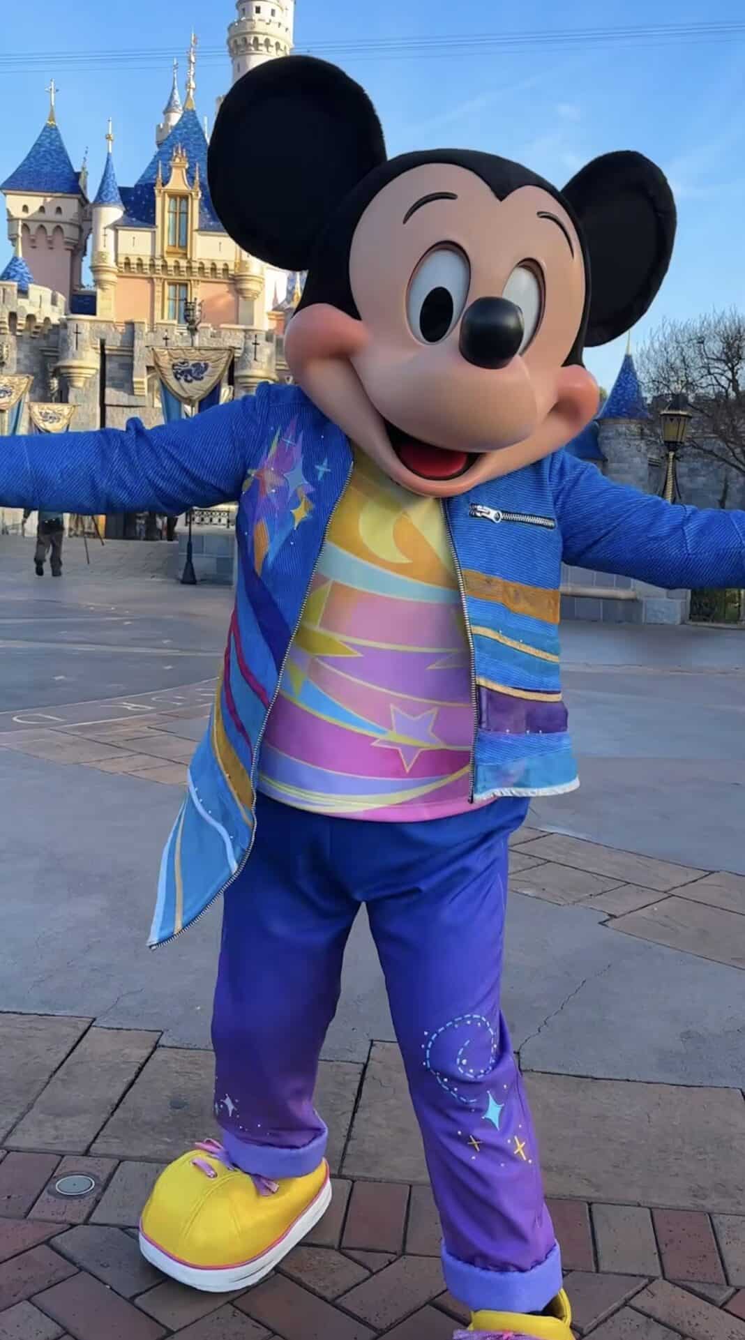 First Look at Mickey & Friends Disneyland 70th Anniversary Outfits ...