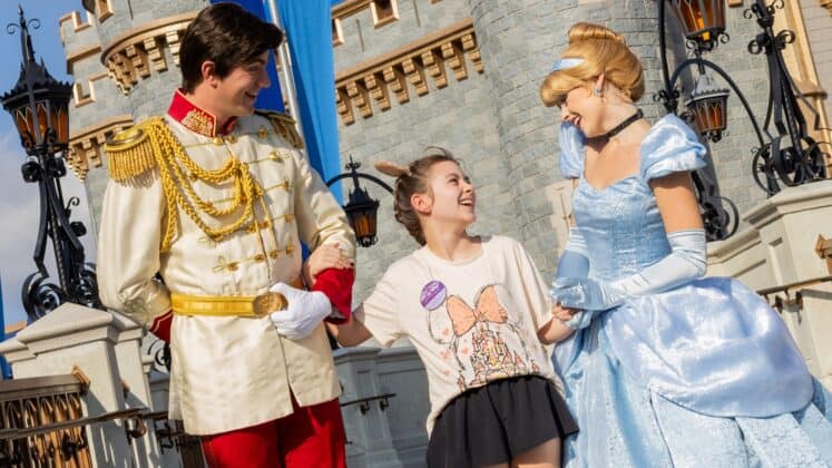 How Disney and Make-A-Wish Made a Cinderella Dream Come True at Disney ...