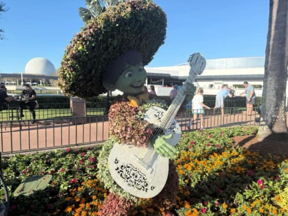 More Topiaries Installed Ahead of 2025 Epcot Flower and Garden Festival ...