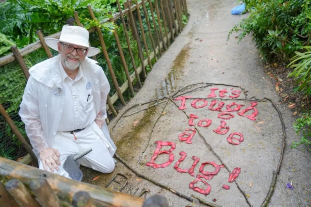 Disney Cast Members Say Bug Bye to "It's a Bugs Life" | Chip and Company